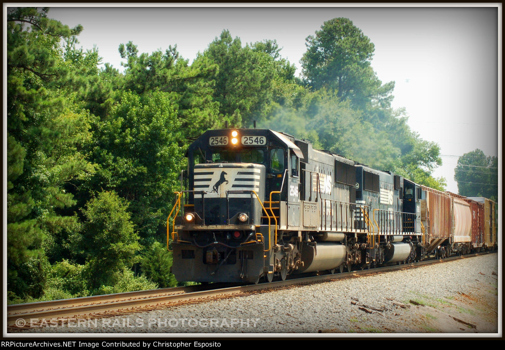 NS SD70 2546 leads 156